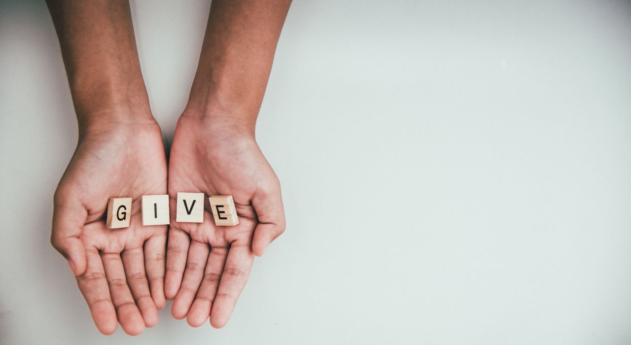 Giving thanks by giving back - Food Yoga International